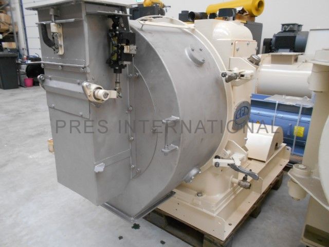 Pellet press CPM 3000/6000 W